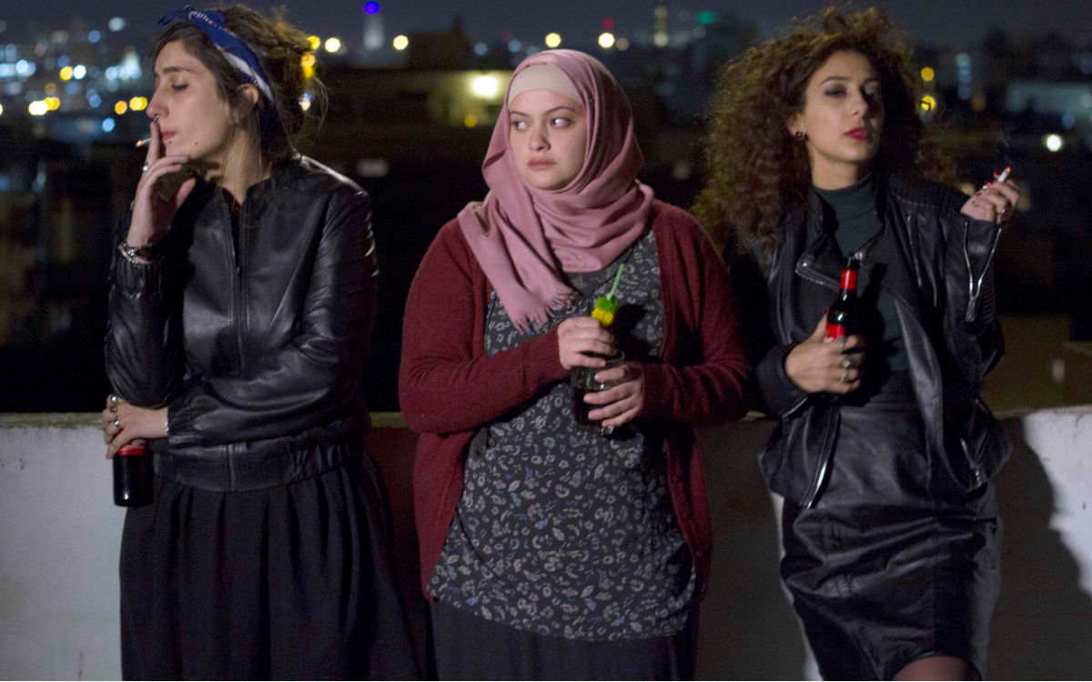 FilmScene - IN BETWEEN